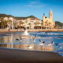Sitges playa: la guía más completa de todas las playas