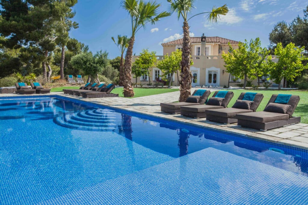 Sitges Villas for Large Groups (8–16 Guests) | Utopia Villas